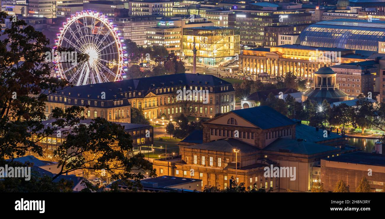 View over the Schlossplatz with New Palace, Art Museum, Royal Building ...