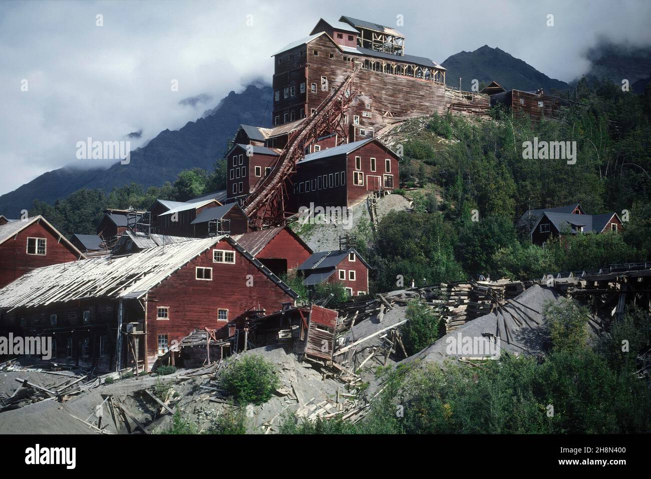Kennicott Mine, Historic Copper Mine near McCarthy, Wrangell-St.Elias ...
