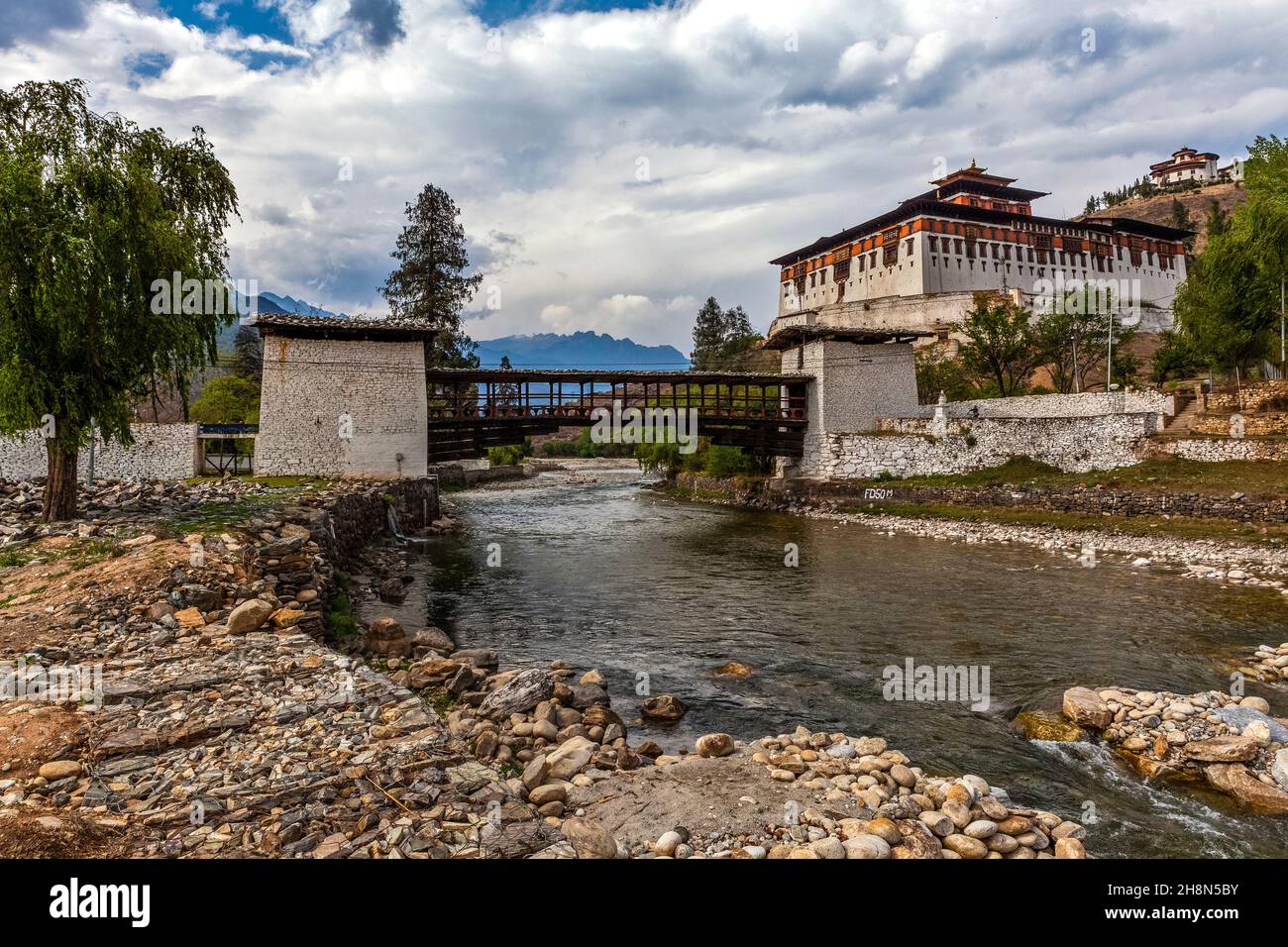 Paro chou river hi-res stock photography and images - Alamy