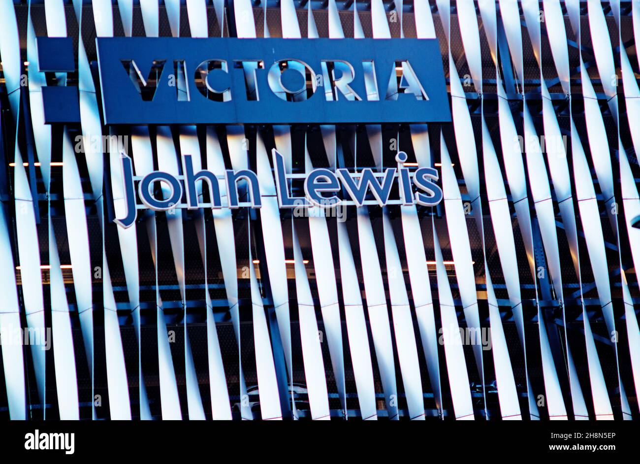 John lewis leeds hi-res stock photography and images - Alamy