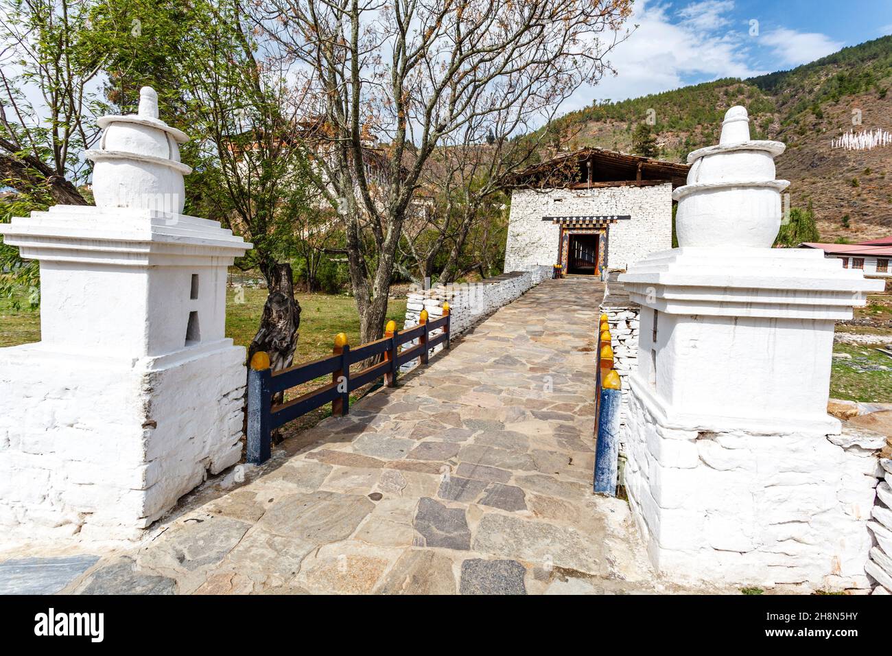 Bridge of the dzong over the Paro Chhu river in Paro, Bhutan, Asia ...