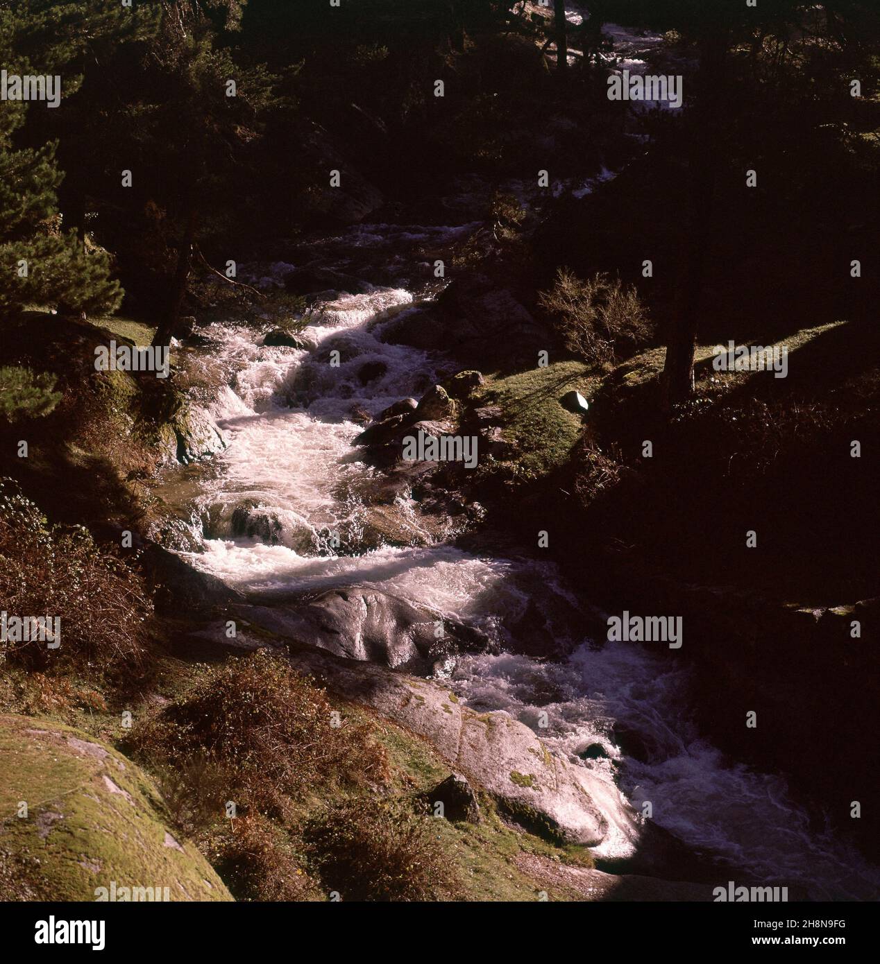 RIO. Location: EXTERIOR. VALSAIN. SEGOVIA. SPAIN Stock Photo - Alamy
