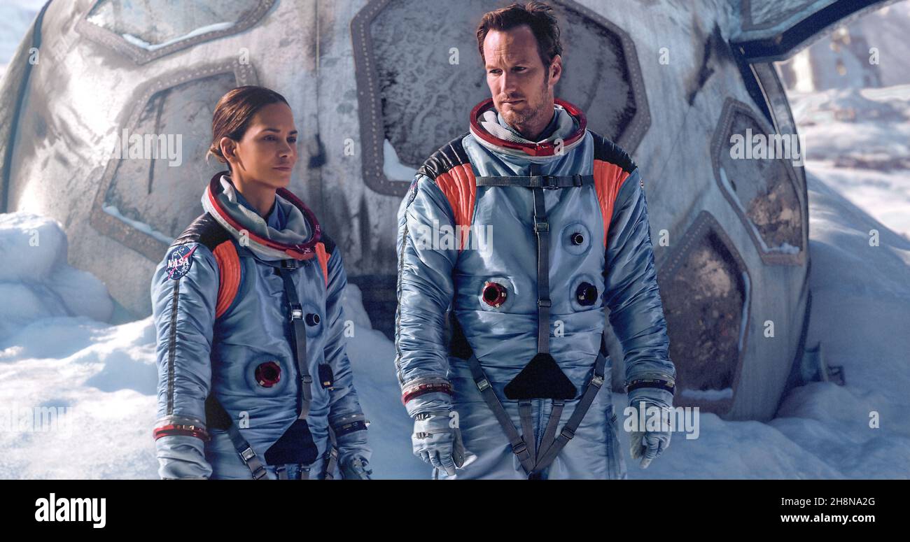 HALLE BERRY and PATRICK WILSON in MOONFALL (2022), directed by ROLAND ...