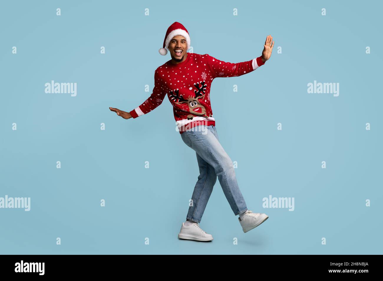 Black guy dancing celebrating hi-res stock photography and images - Alamy