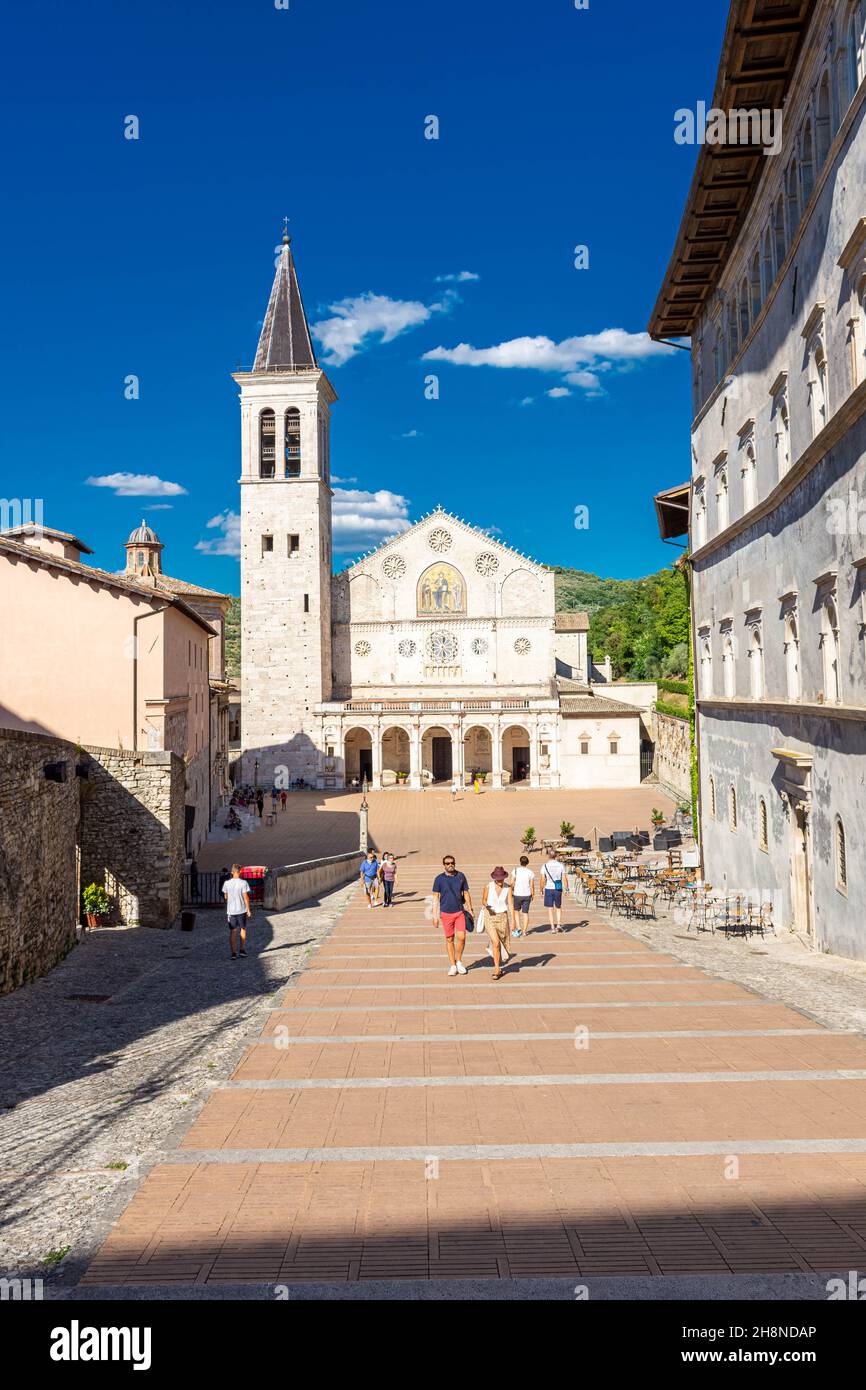 Medieval spoleto cathedral square hi-res stock photography and images ...