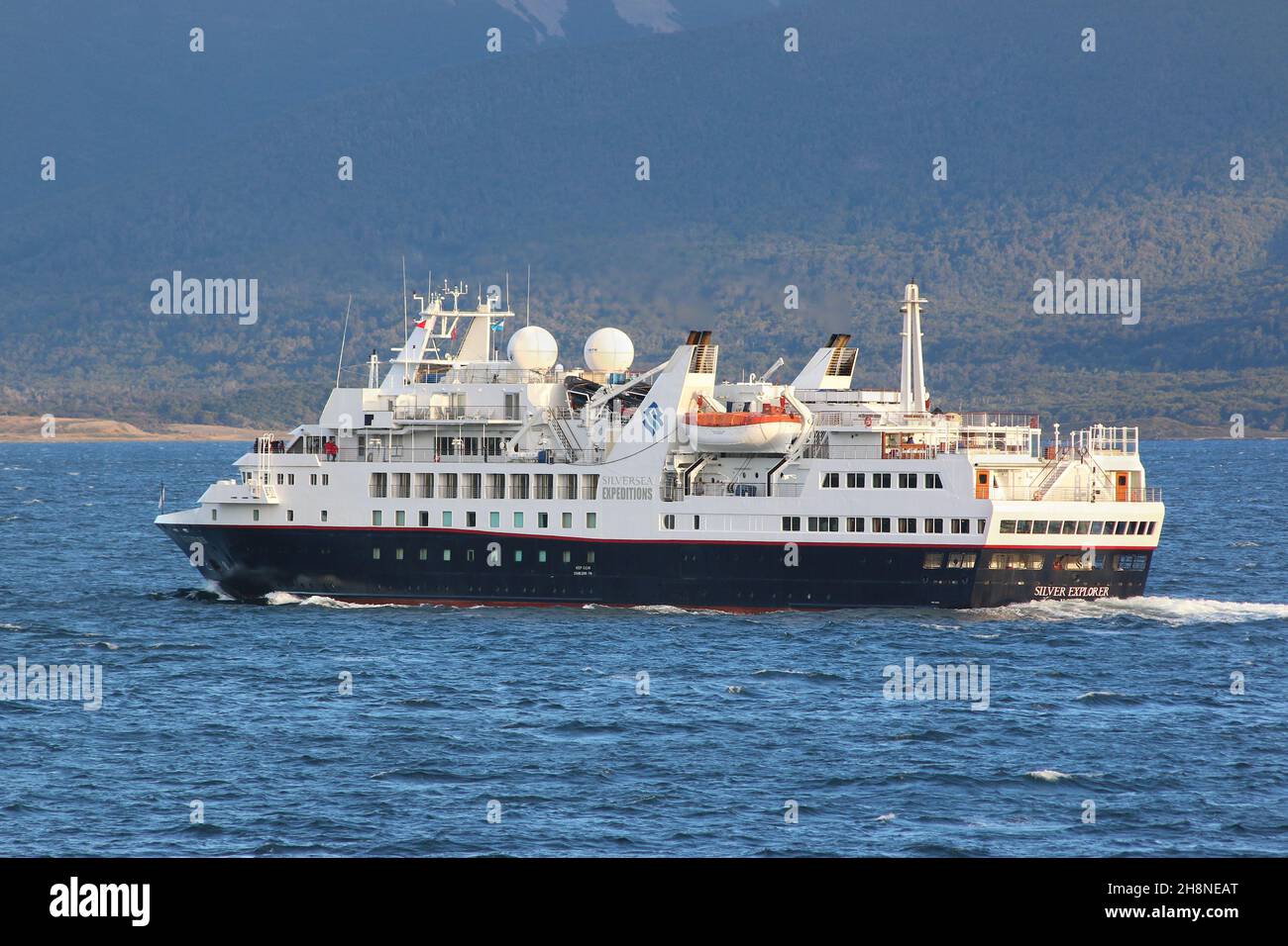Exploris cruise ship hi-res stock photography and images - Alamy