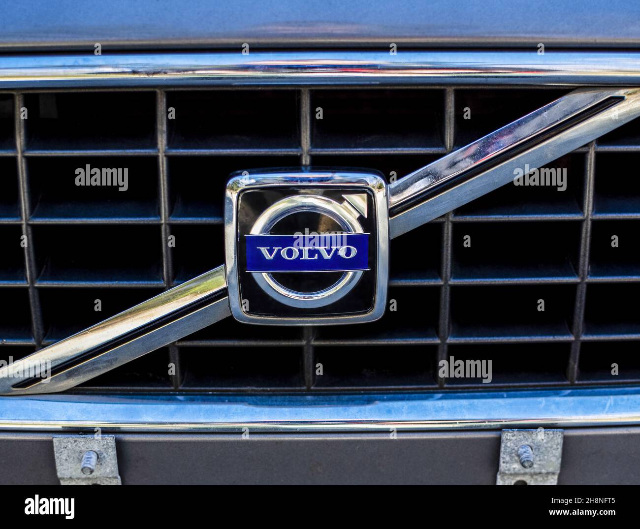 Volvo badge hi-res stock photography and images - Alamy