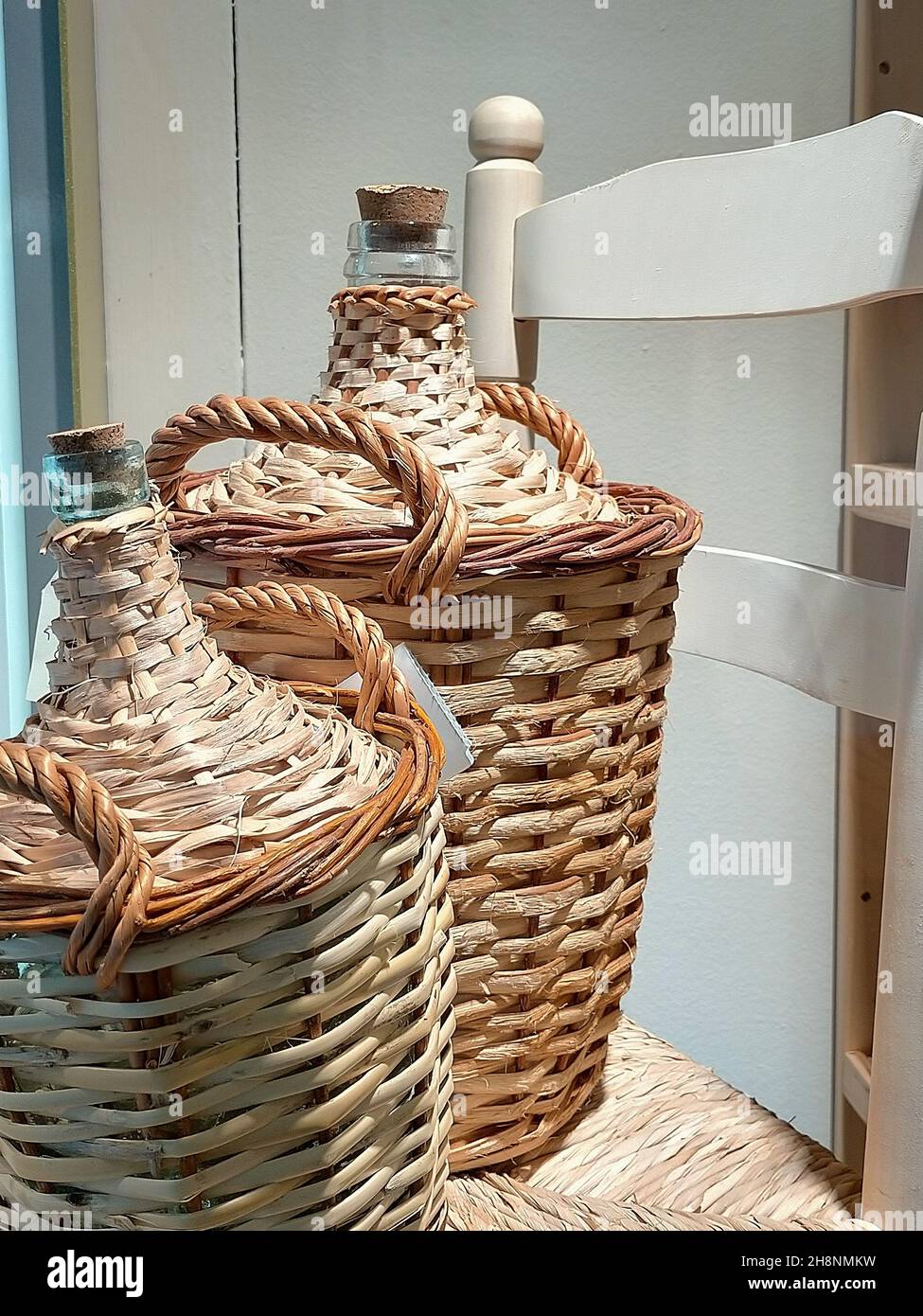 Two wine containers hi-res stock photography and images - Alamy