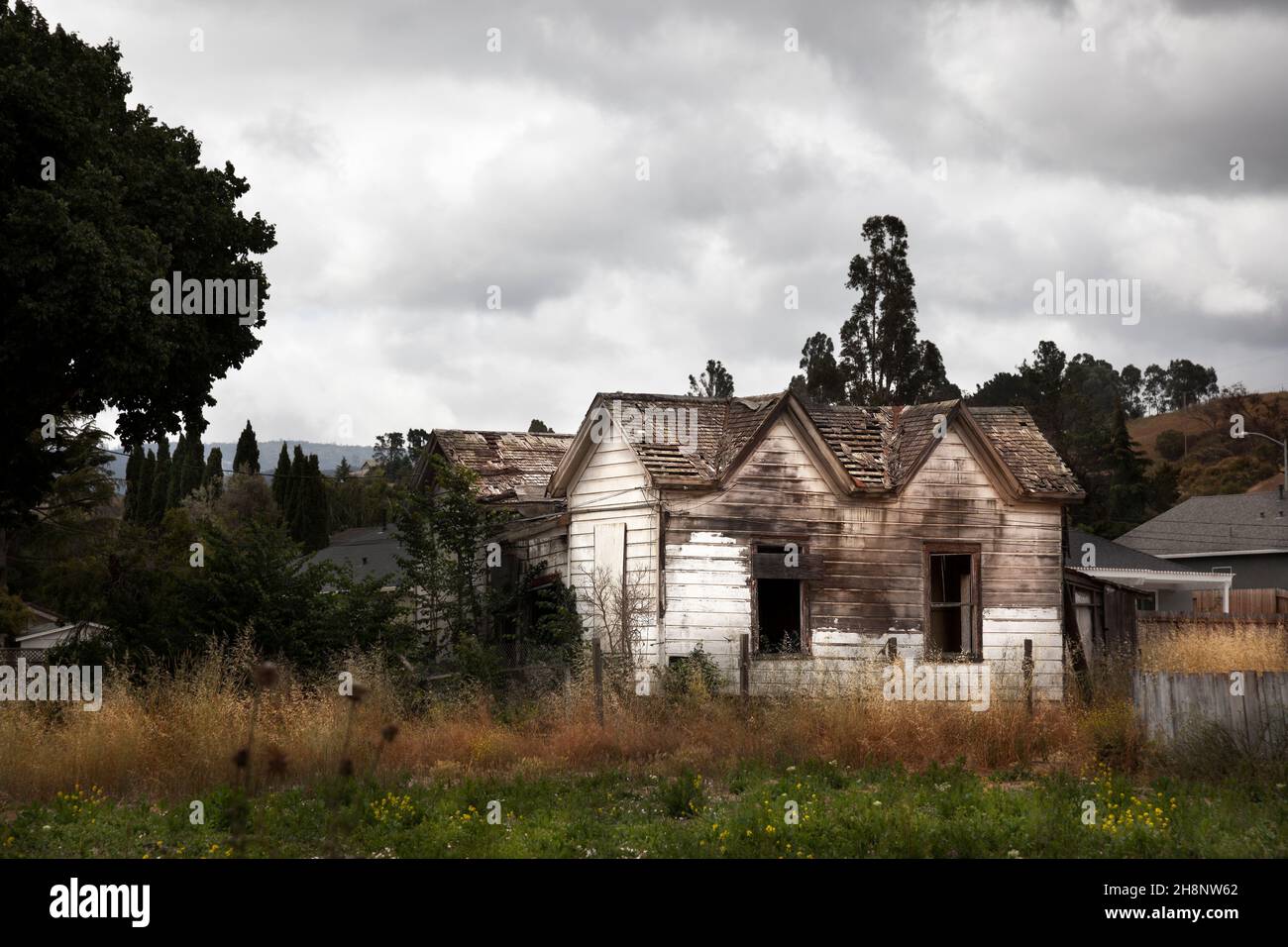 Old house. Real way. California Stock Photo - Alamy