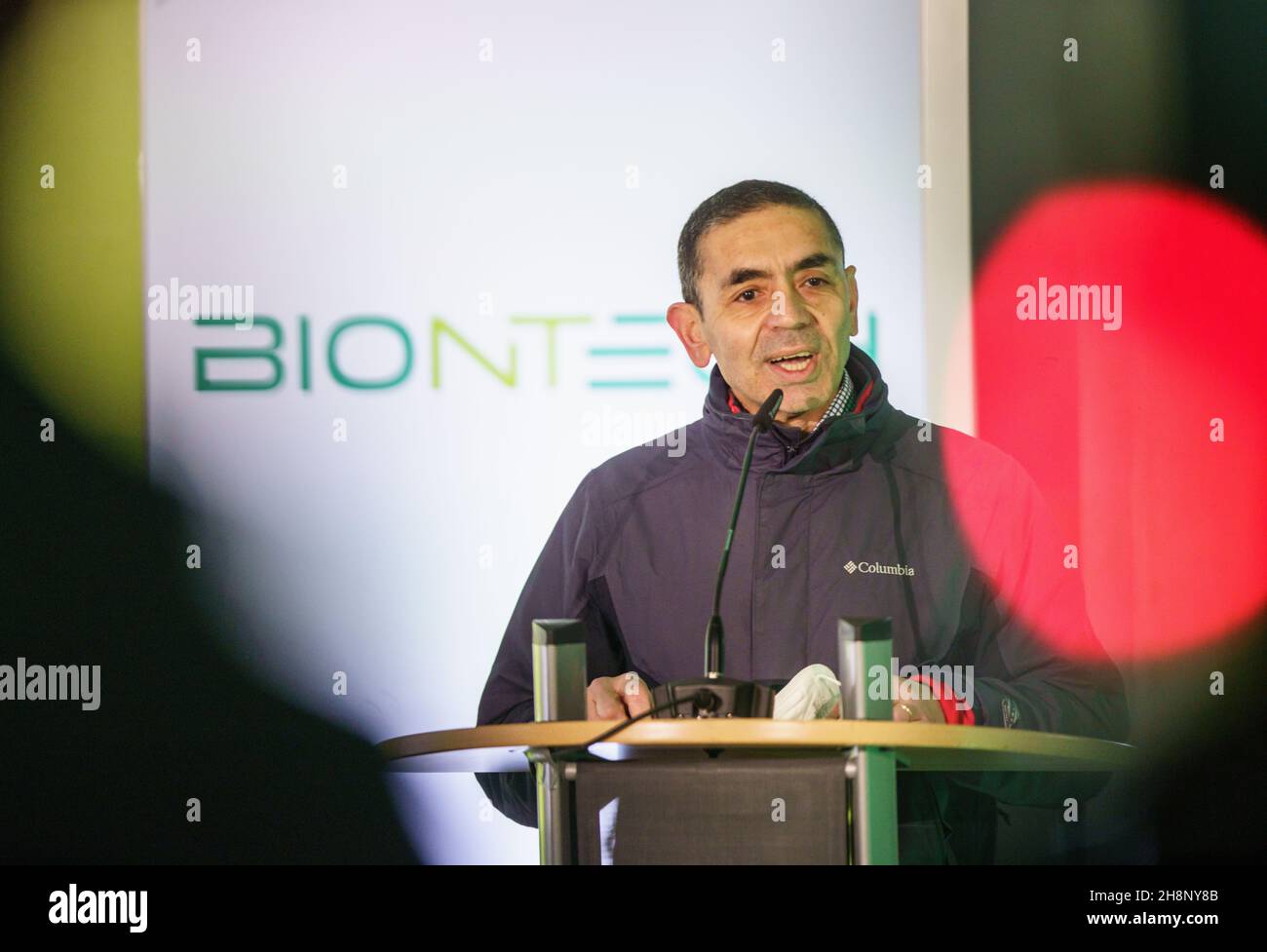 01 December 2021, Maguncia;: The co-founder of the German biotech ...