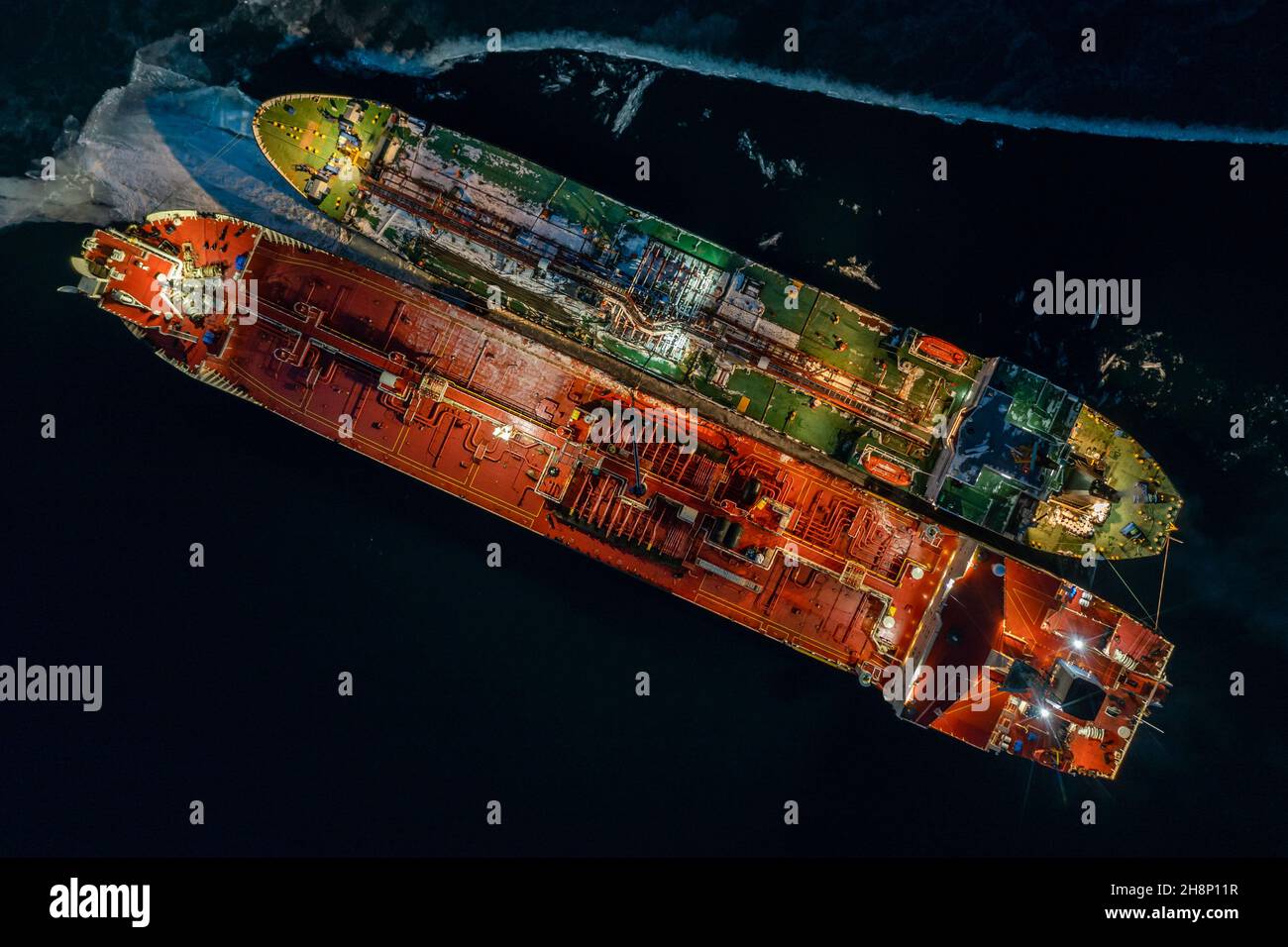 Tanker sea ice hi-res stock photography and images - Alamy