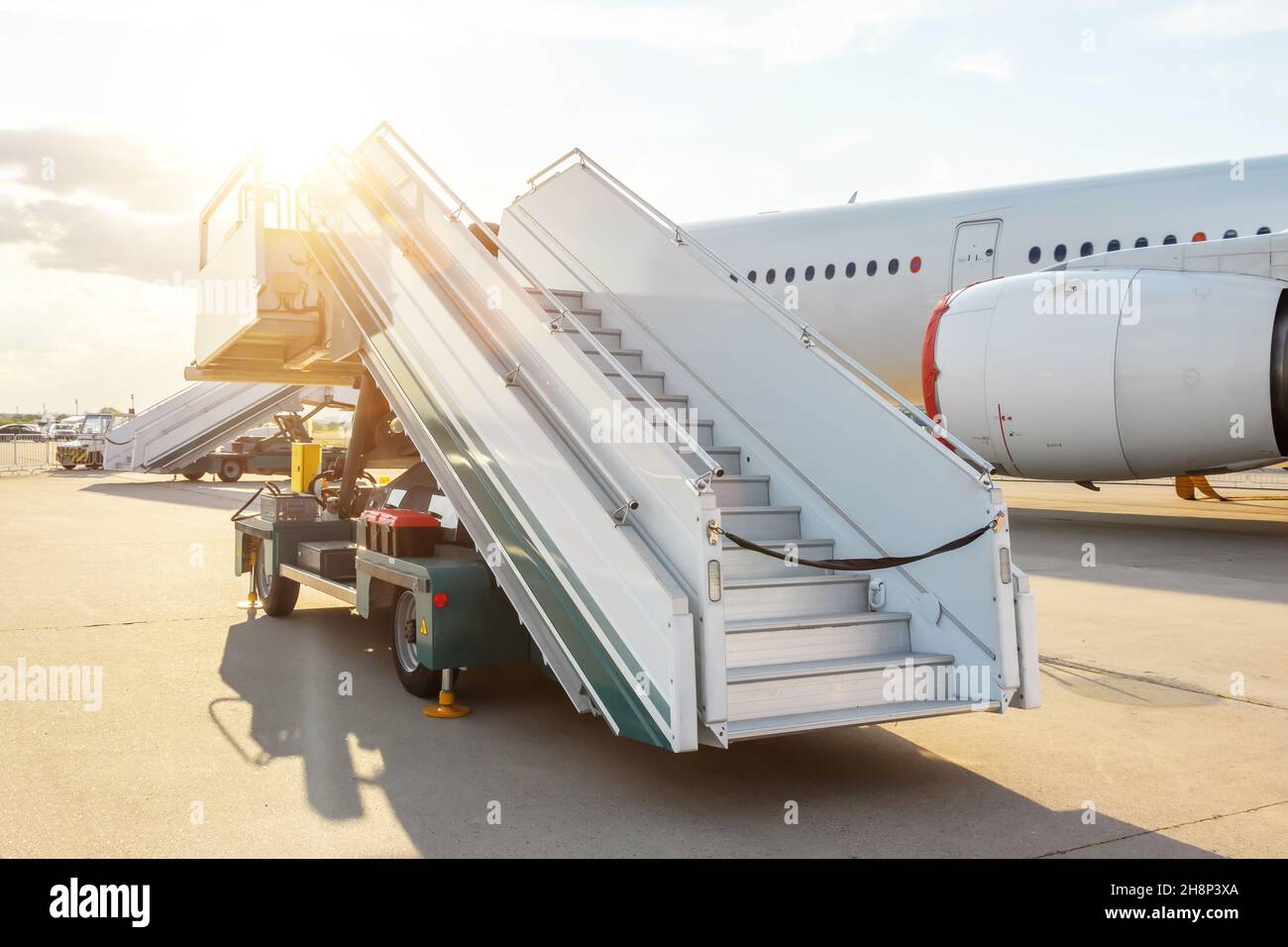 Mobile passenger boarding stairs hi-res stock photography and images ...