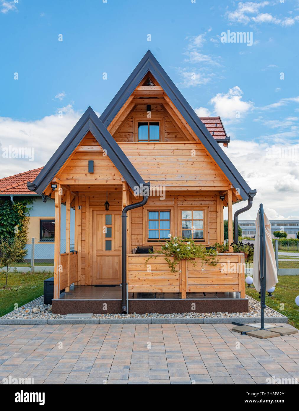 Timber frame house Stock Photo - Alamy