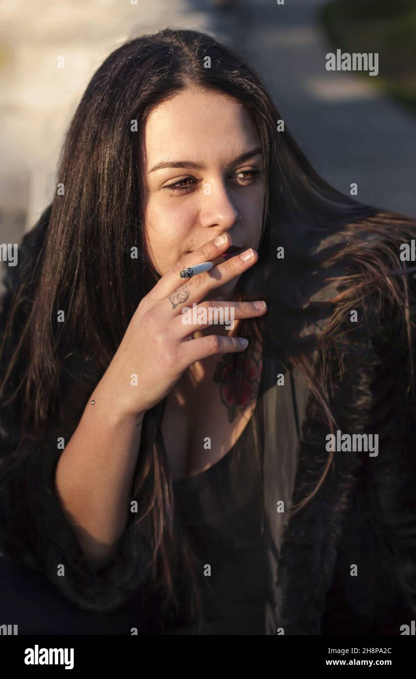 Smooking hi-res stock photography and images - Alamy