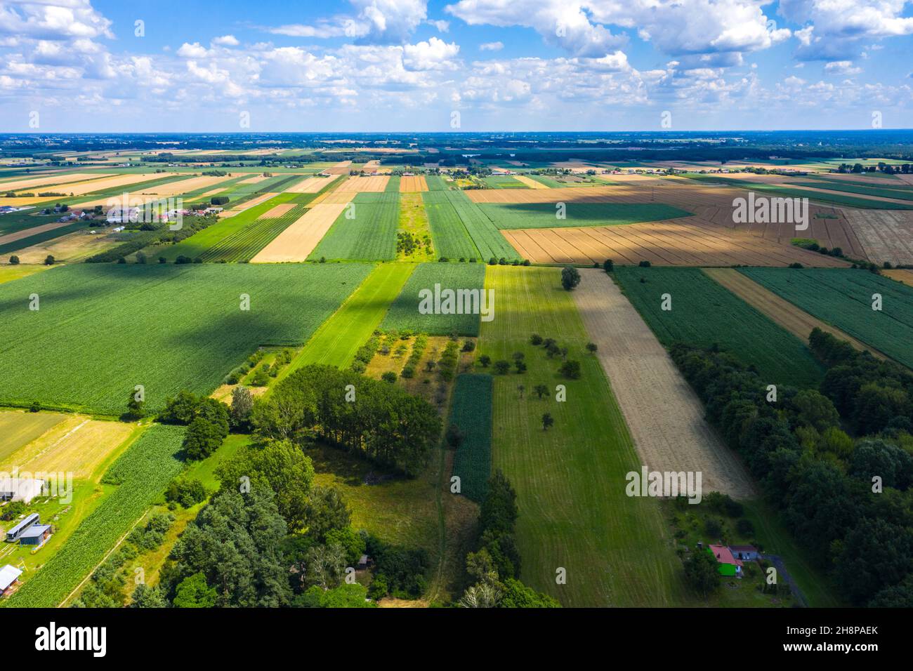 Green fields aerial hi-res stock photography and images - Alamy
