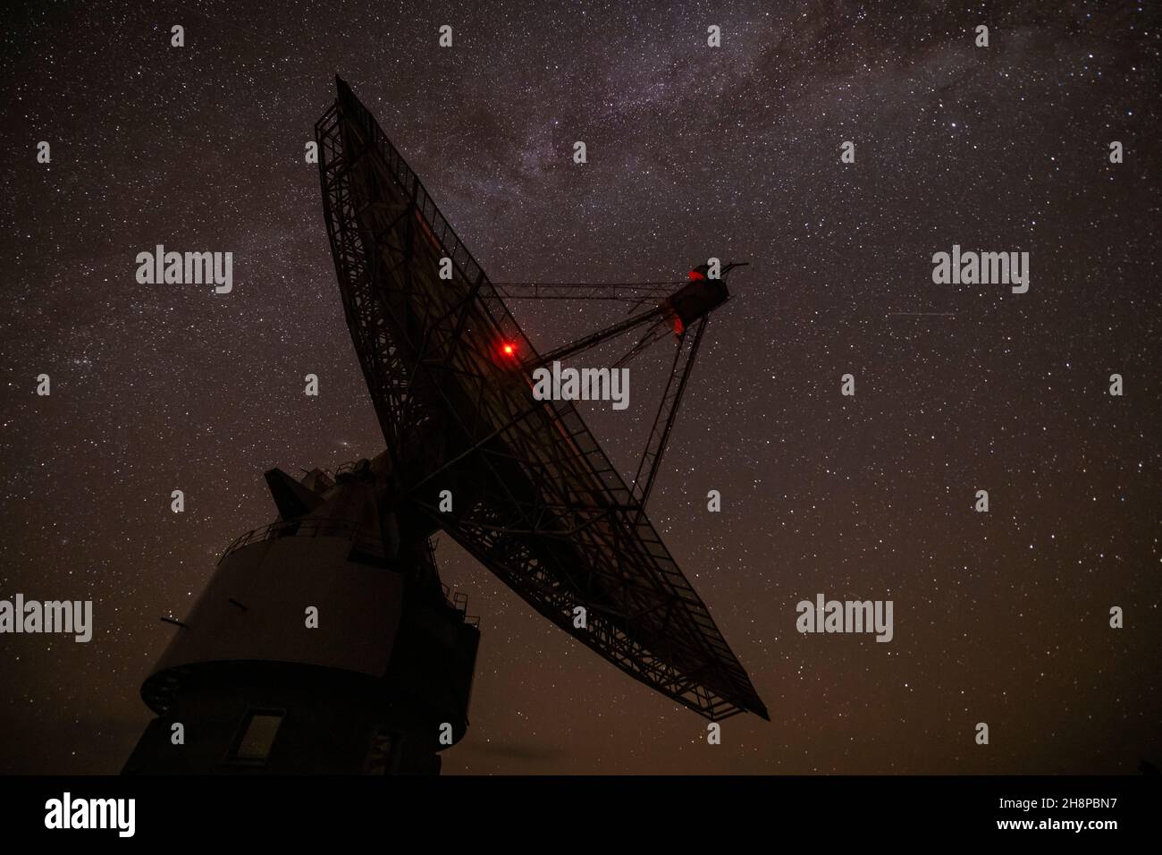 Algonquin Radio Observatory (ARO) dish at night wit the Milky Way ...