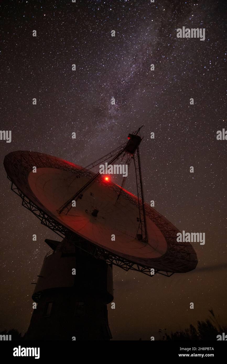 Algonquin Radio Observatory (ARO) dish at night wit the Milky Way ...
