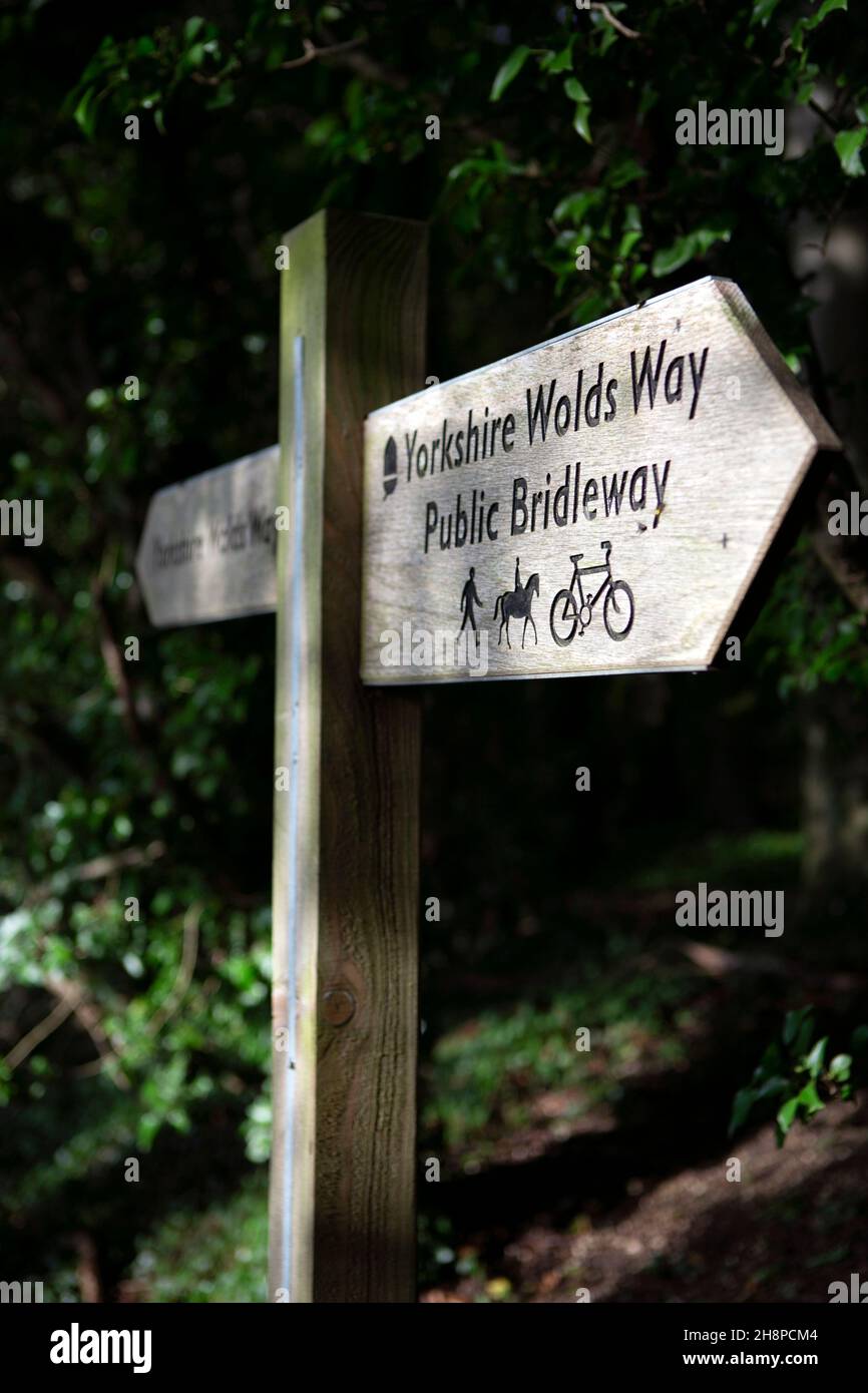 Yorkshire Wold Way sign ,East riding of Yorkshire along the route of ...