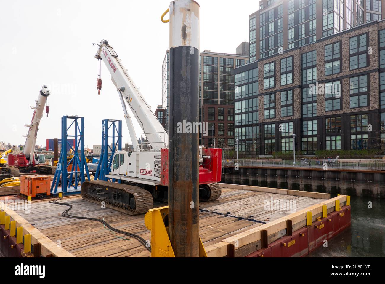 equipment cleaning up the Gowanus canal in Brooklyn NYC Stock Photo - Alamy