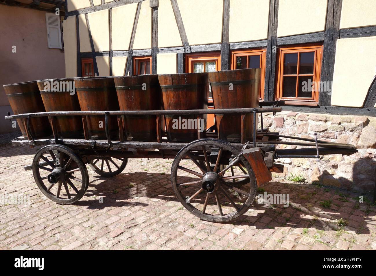 History of wine making hi-res stock photography and images - Alamy