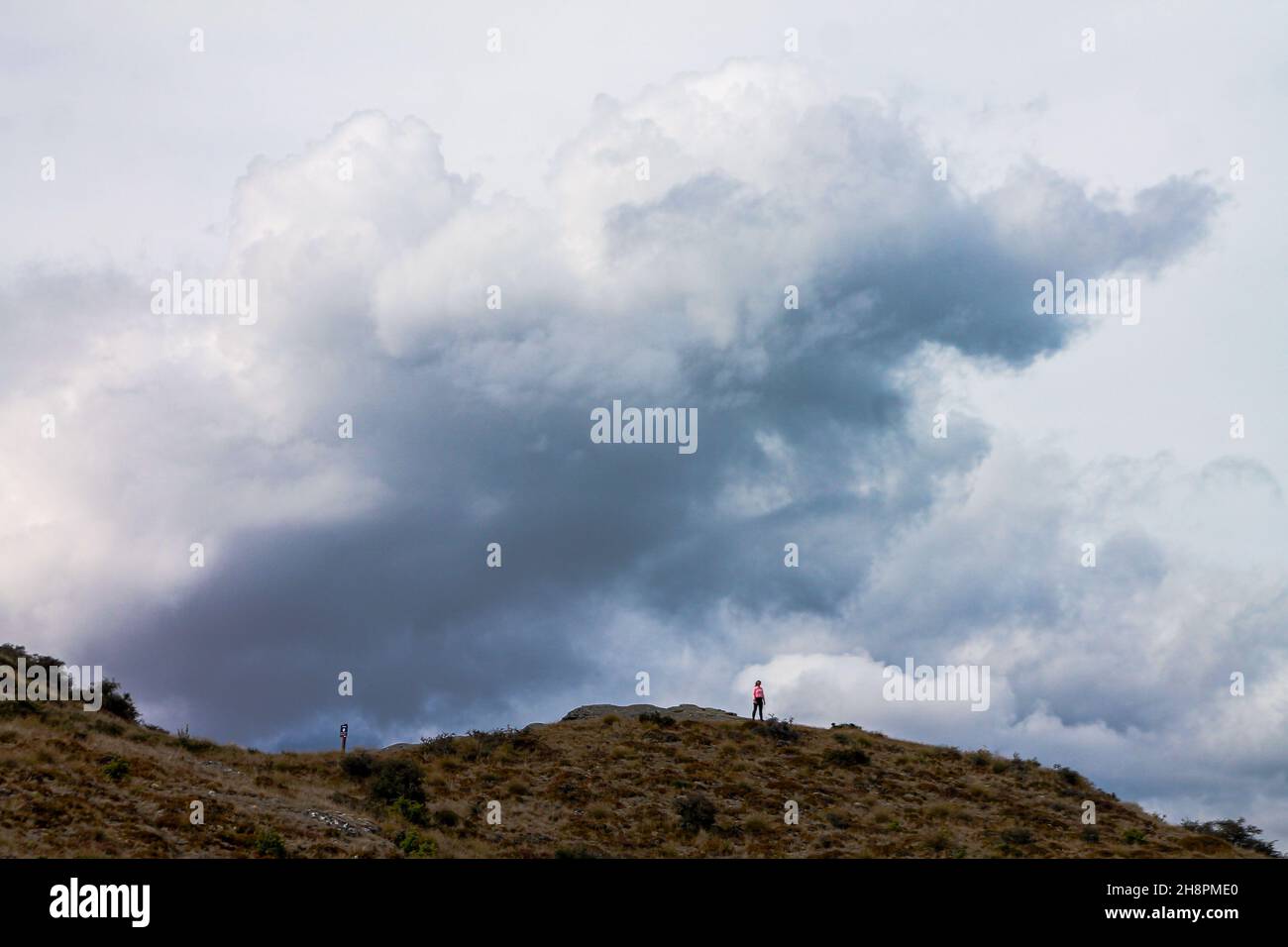 Hilltop area hi-res stock photography and images - Alamy