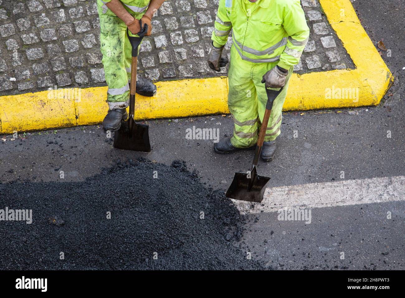Asphalt break hi-res stock photography and images - Alamy