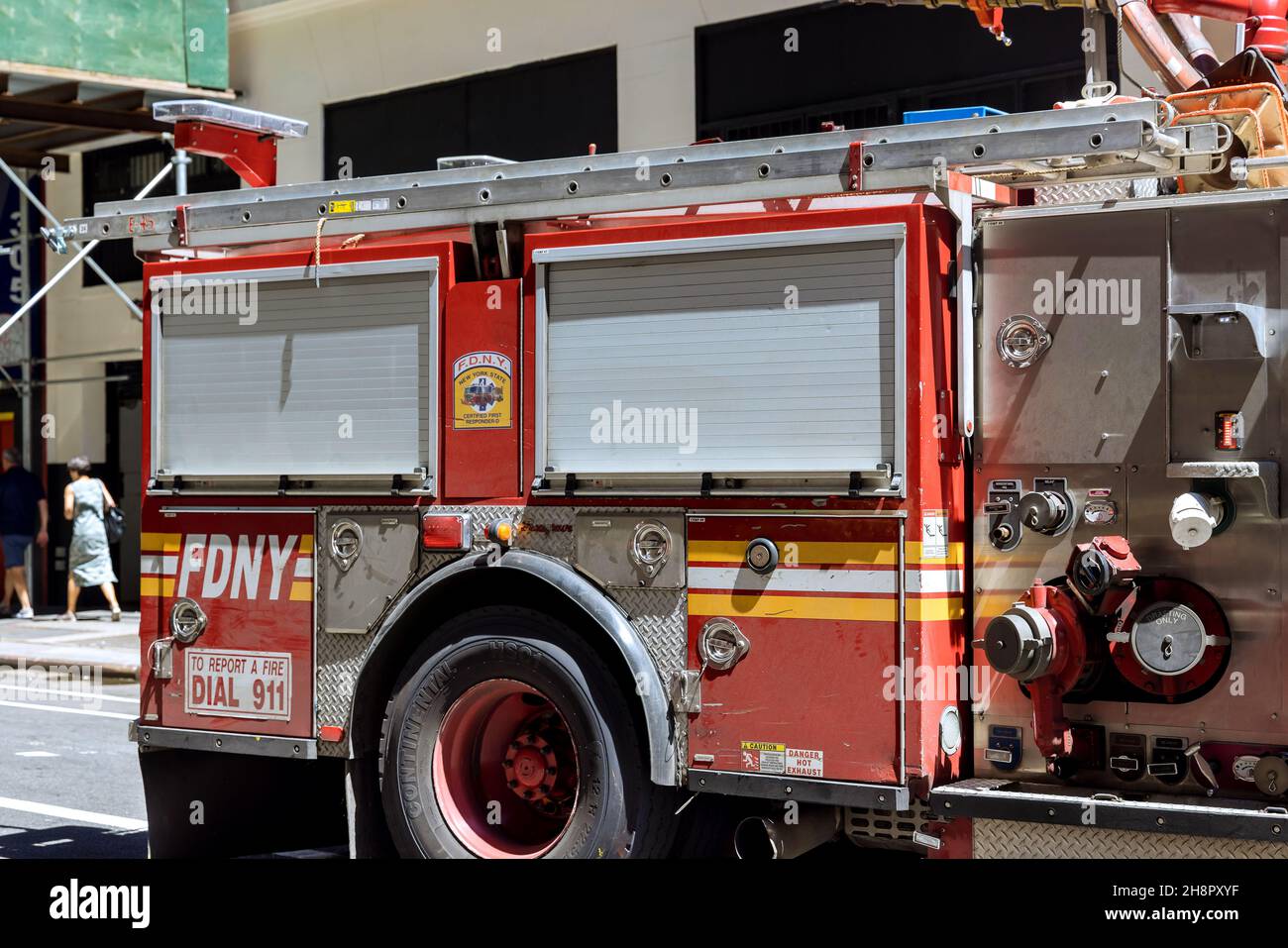 Manhattan fire station hi-res stock photography and images - Alamy