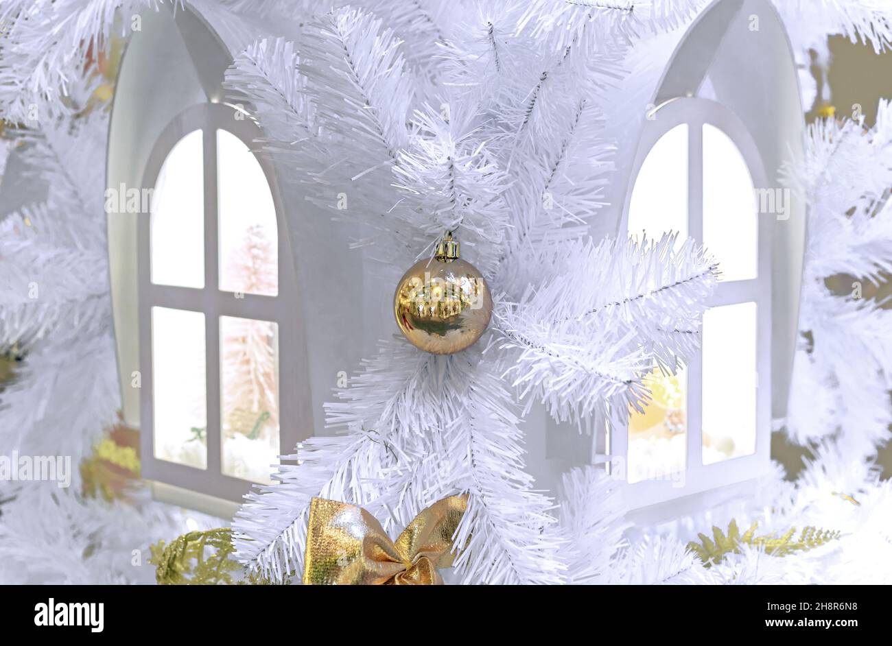 Glowing windows hi-res stock photography and images - Alamy