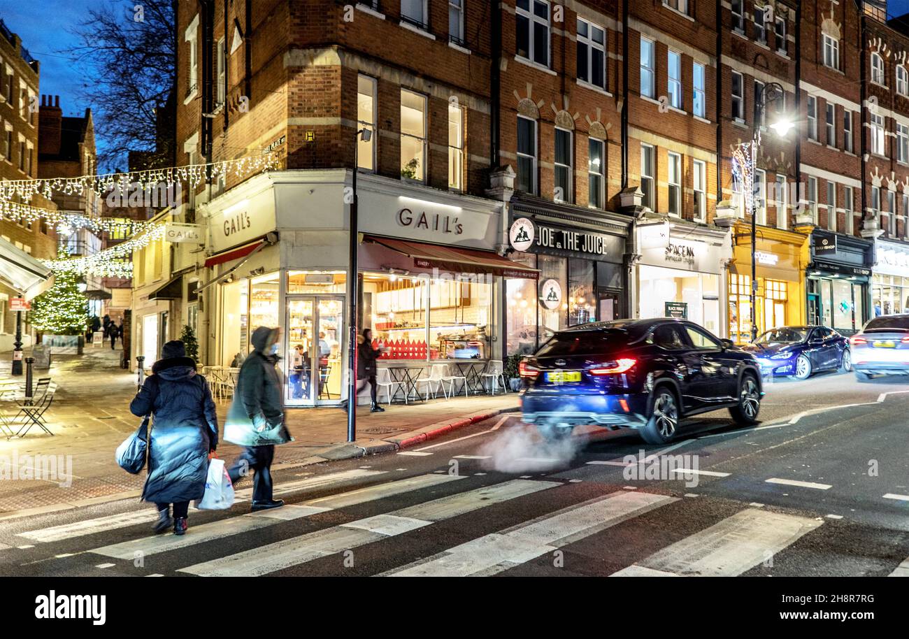 Hampstead high street hi-res stock photography and images - Alamy