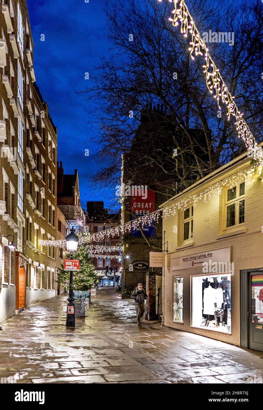 Hampstead high street hi-res stock photography and images - Alamy