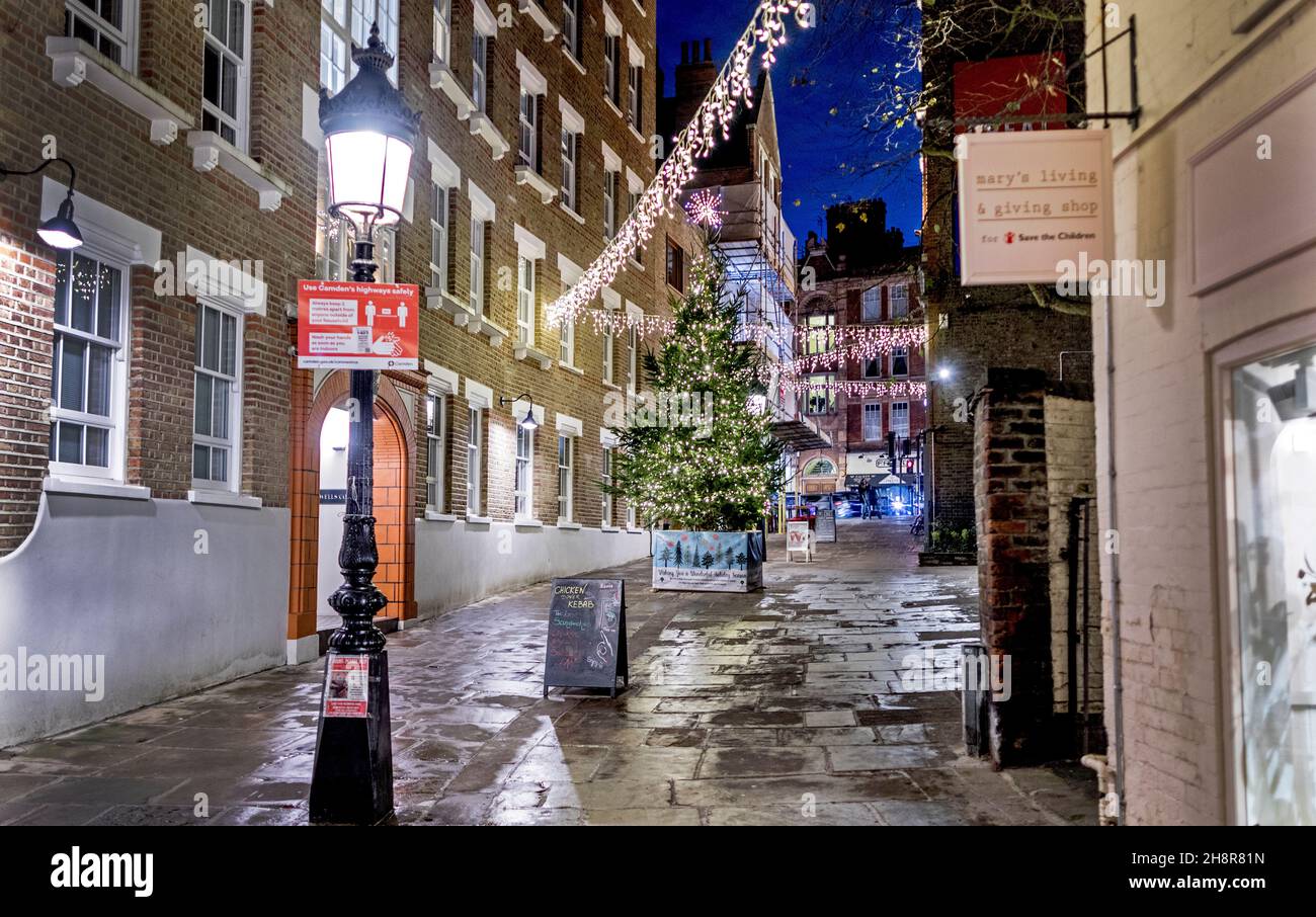 Hampstead high street hi-res stock photography and images - Alamy
