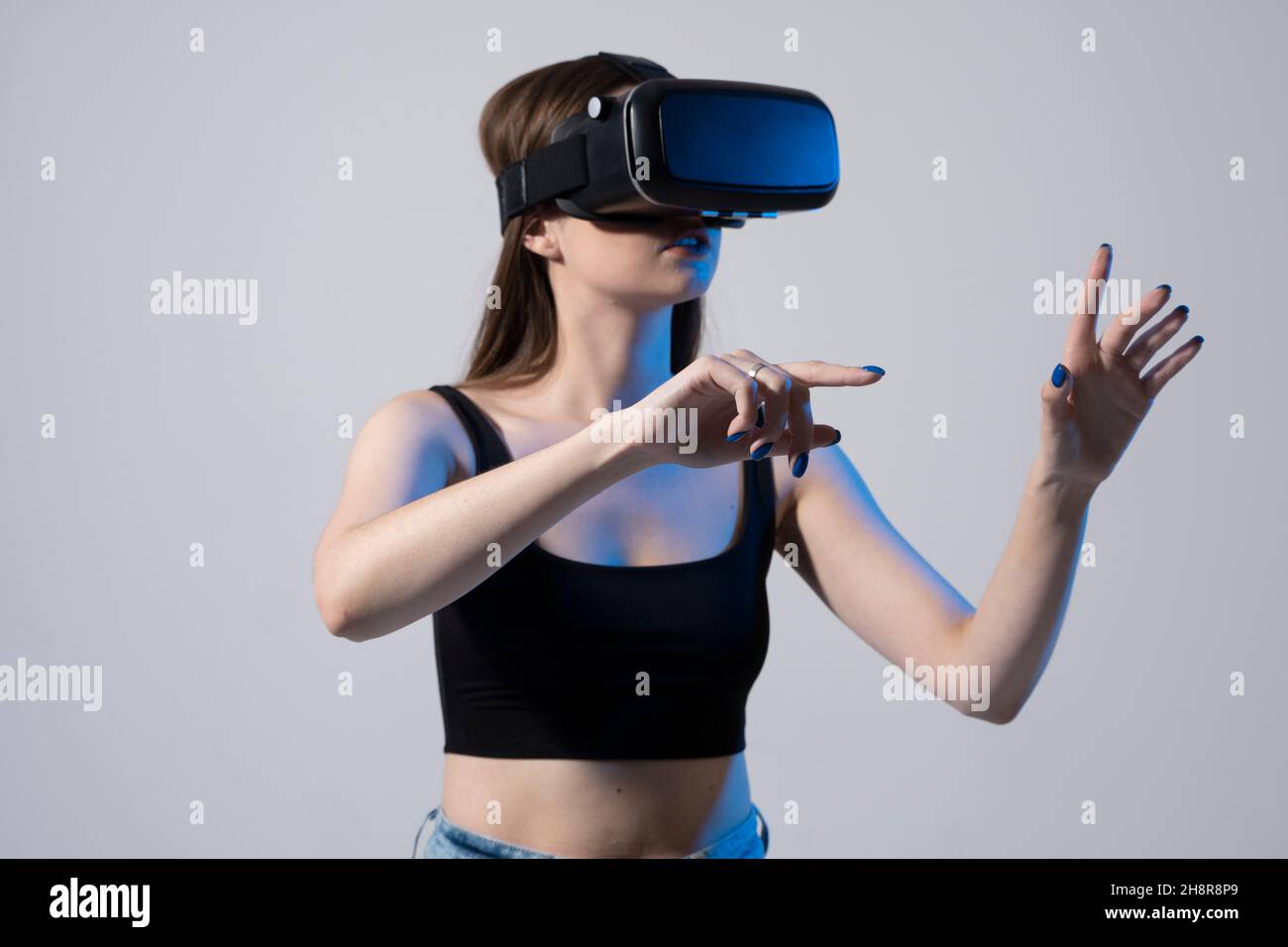 Zooming gestures hi-res stock photography and images - Alamy