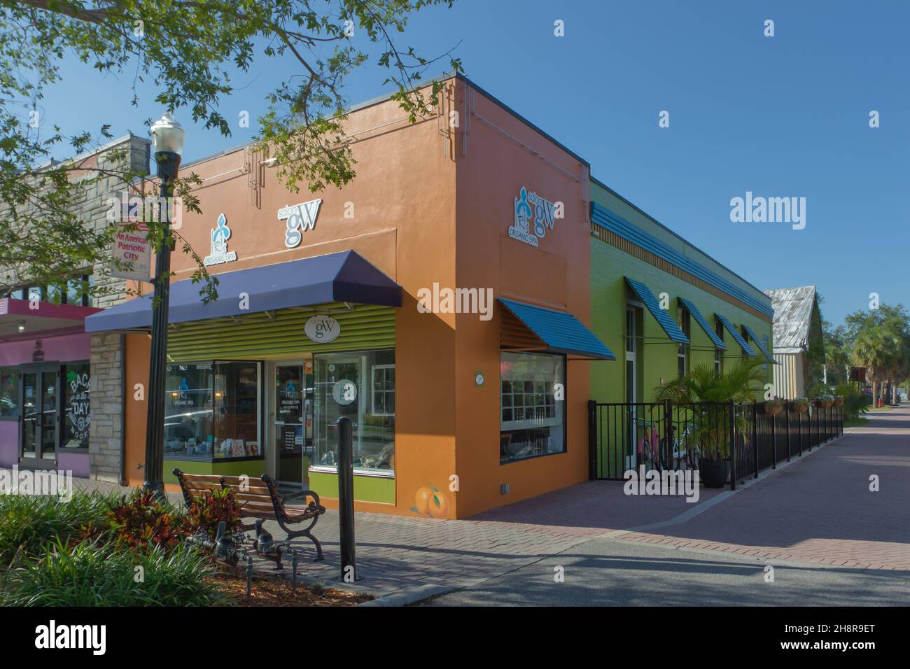 Corner store in downtown Dunedin, Florida Stock Photo - Alamy