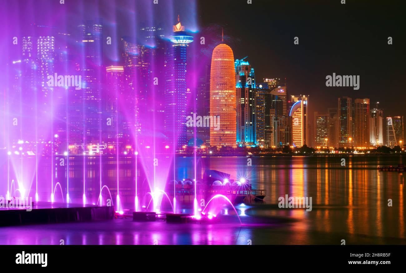 Doha west bay arch hi-res stock photography and images - Alamy