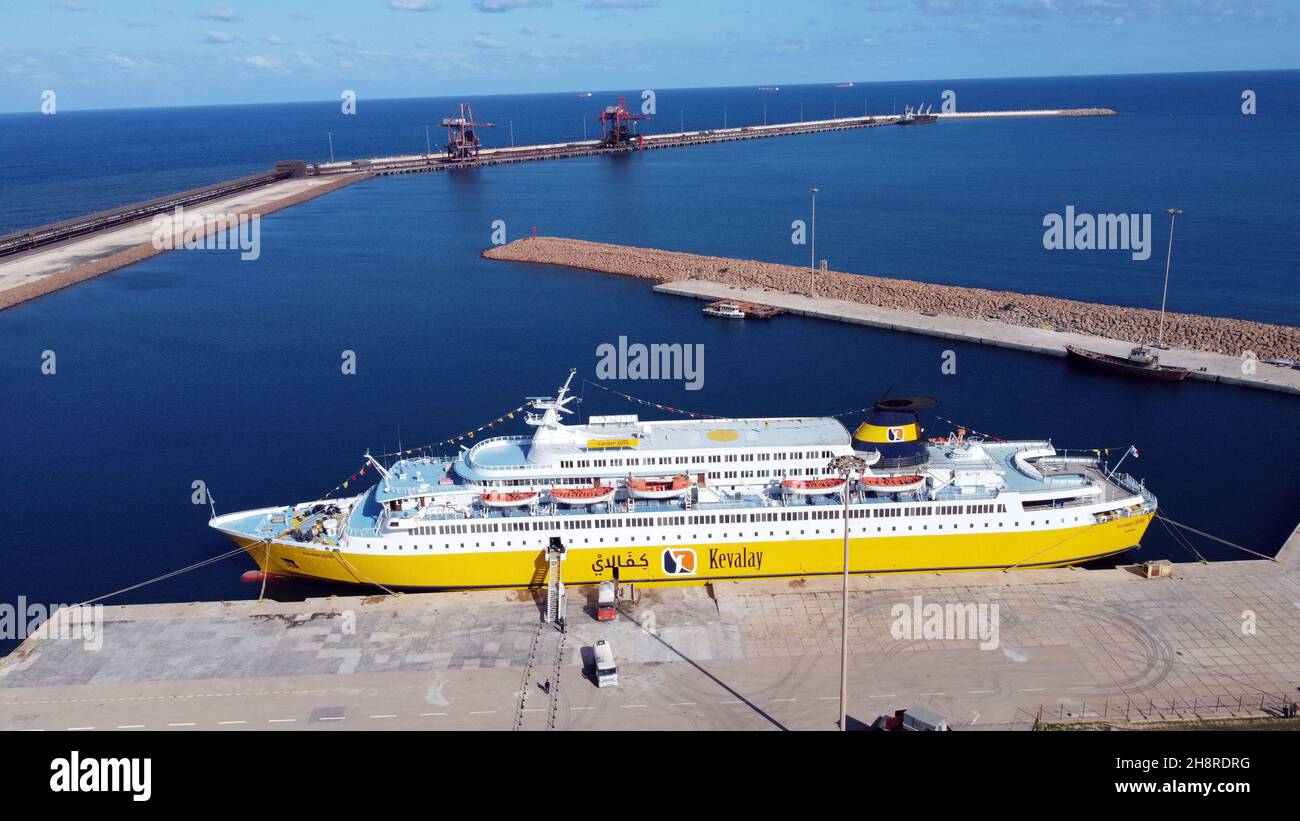 Libyan minister of transportation hi-res stock photography and images ...