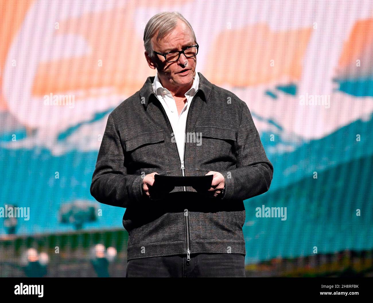 Bergling together hi-res stock photography and images - Alamy