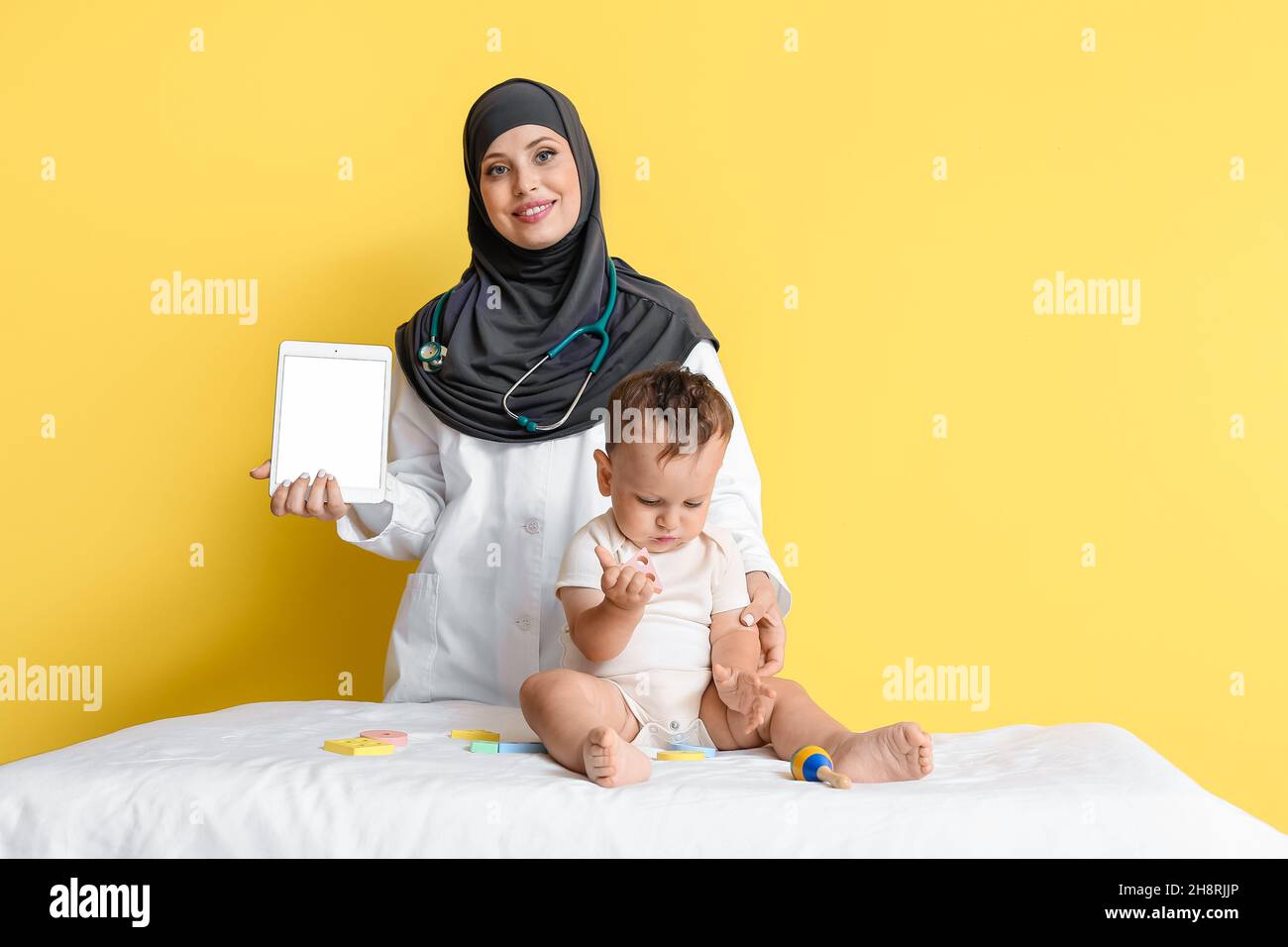 Muslim boy computer hi-res stock photography and images - Alamy
