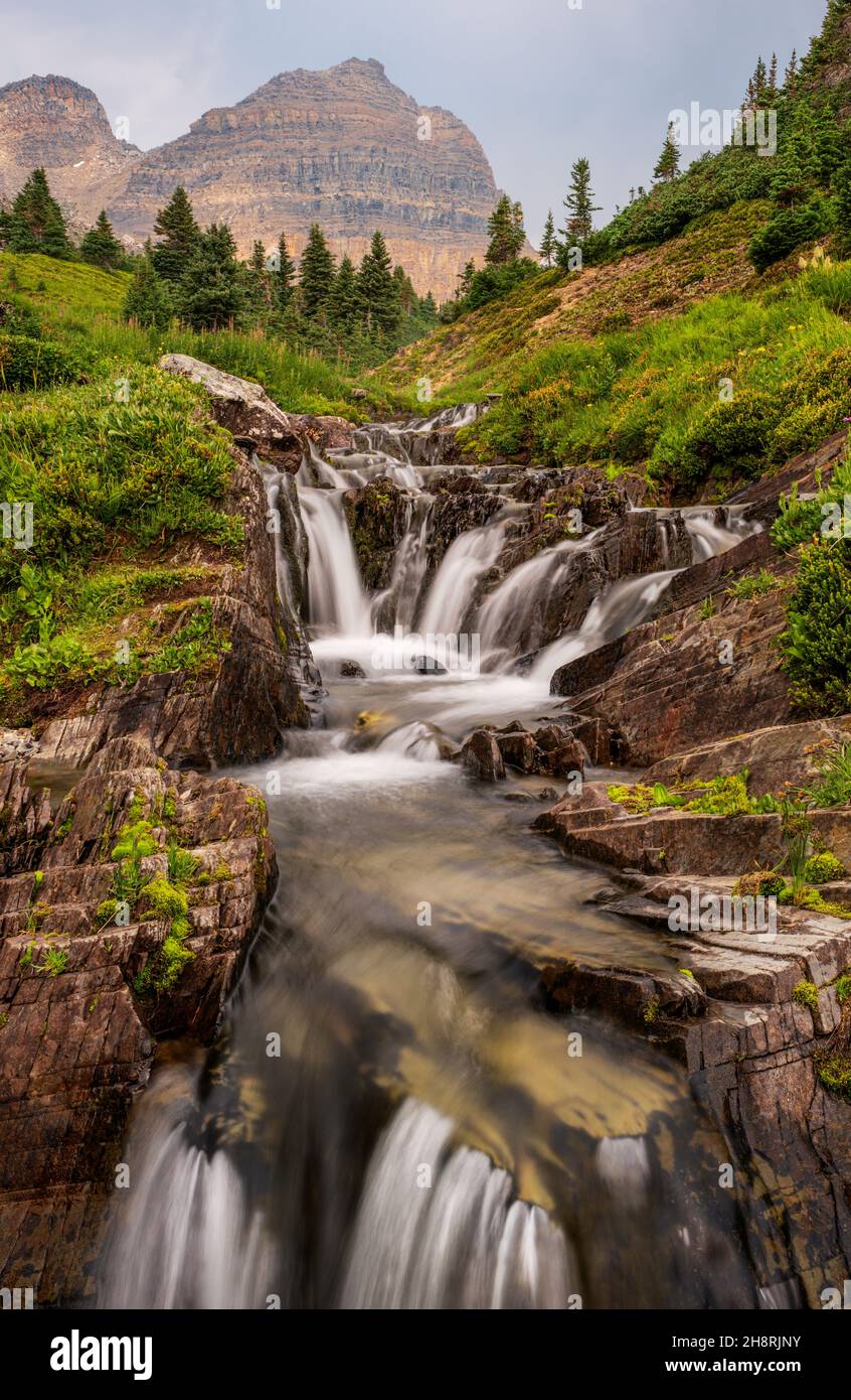 Bright Red Sun Piercing Through the Smoke Stock Photo - Alamy