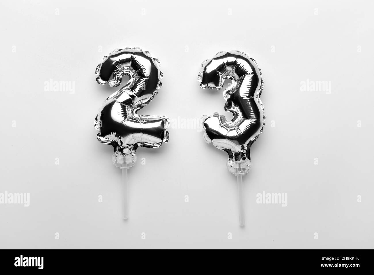 Silver cake topper hi-res stock photography and images - Alamy