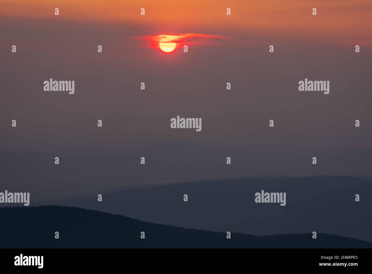 Fire red dawn sky forest hi-res stock photography and images - Alamy