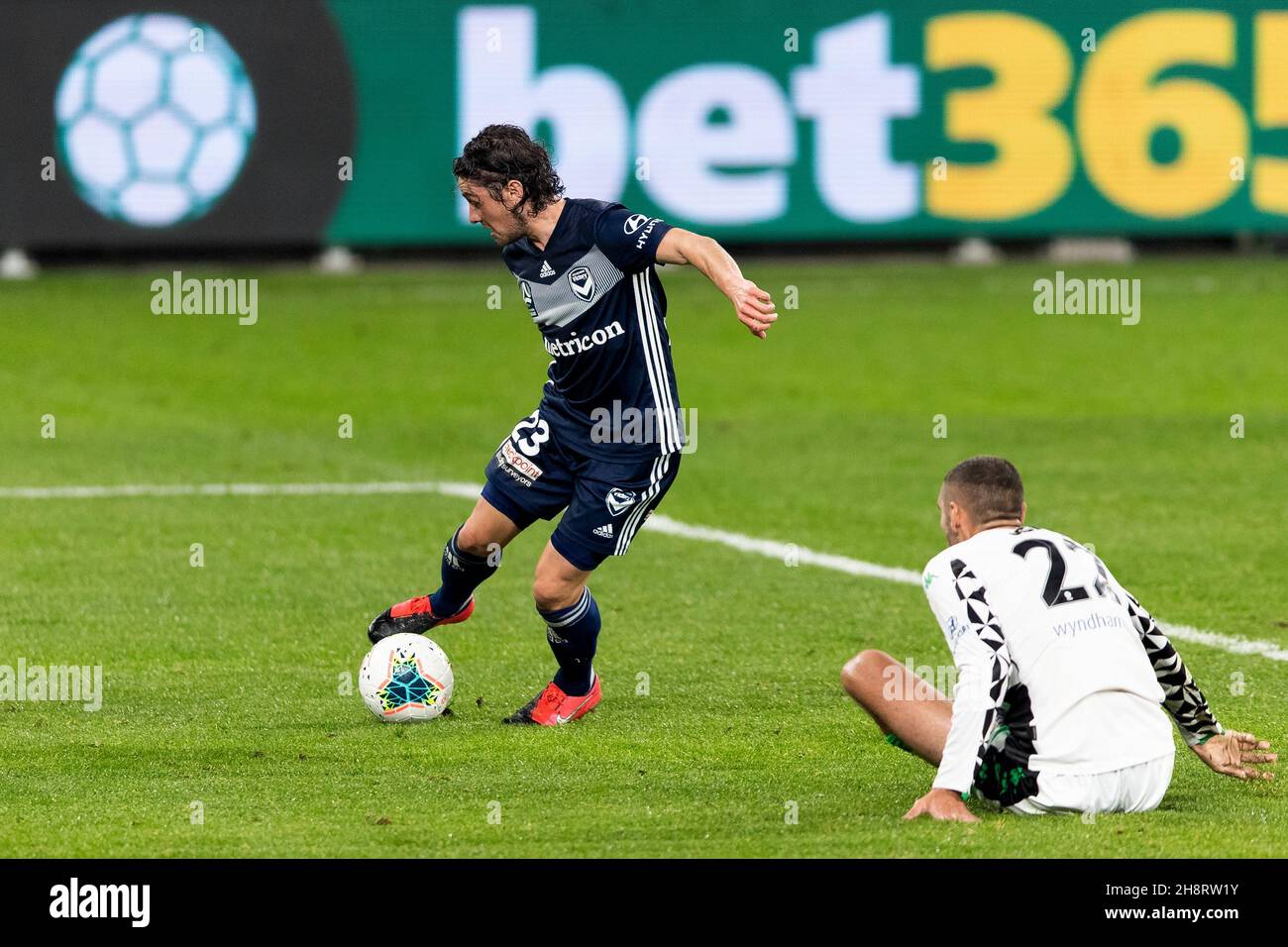 Melbourne Victory forward Marco Rojas (23) attacking Stock Photo - Alamy