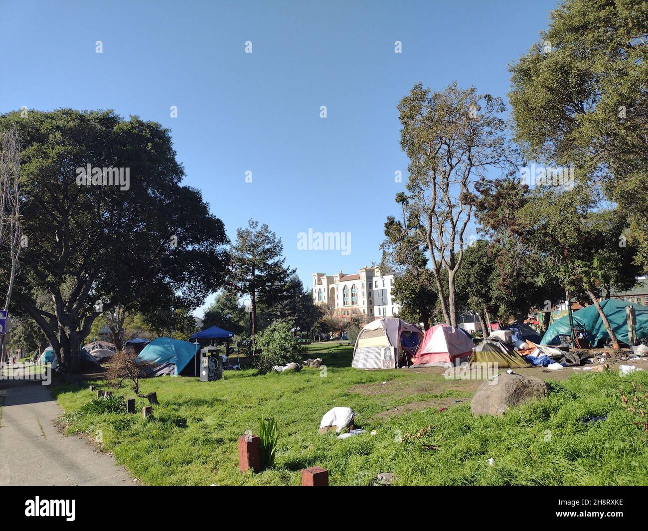 Berkeley student housing hi-res stock photography and images - Alamy