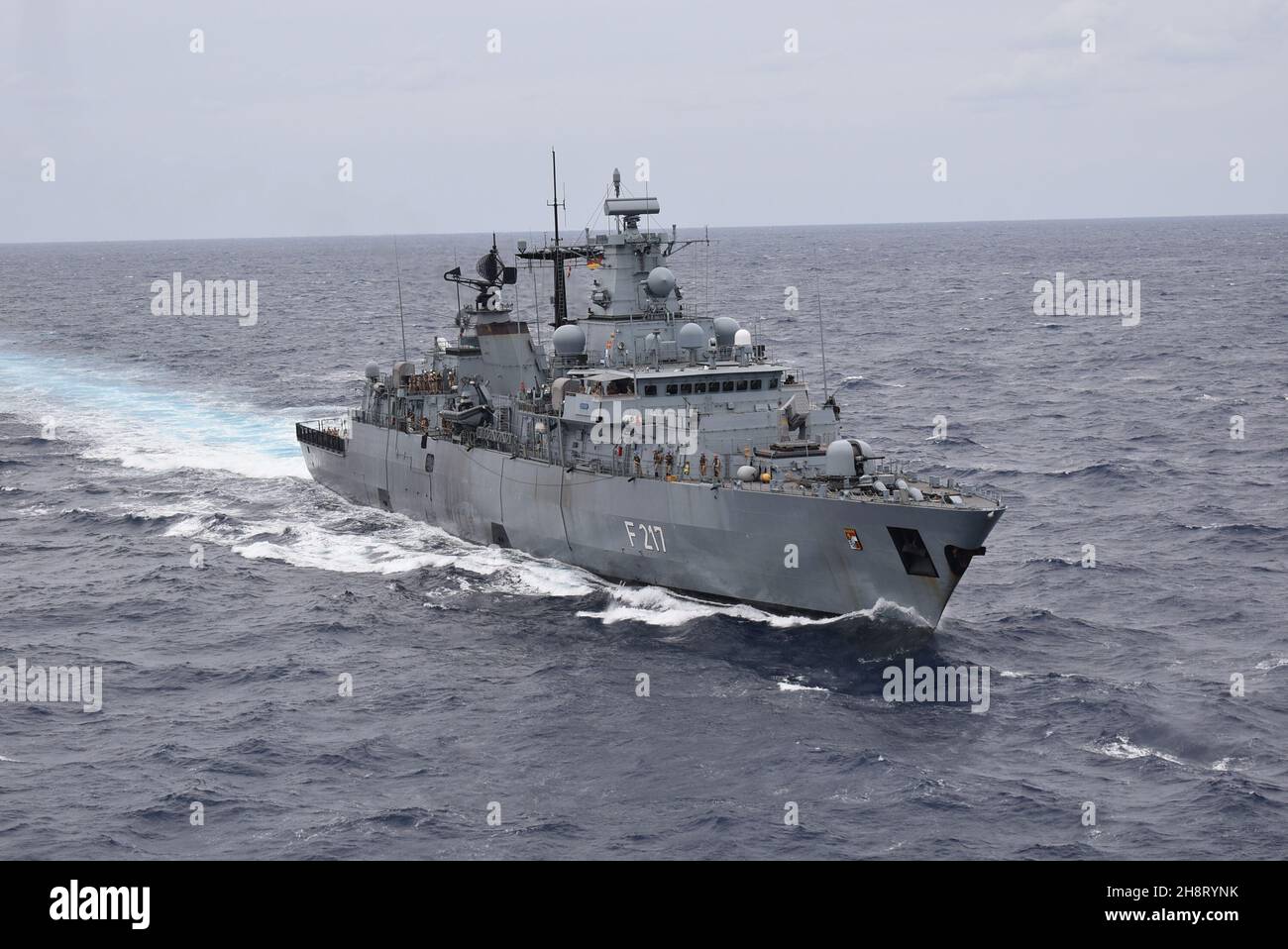 PHILIPPINE SEA (Nov. 27, 2021) -- Henry J. Kaiser-class replenishment ...