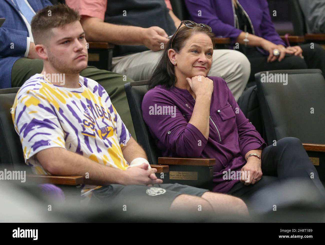 Baton Rouge, LA, USA. 1st Dec, 2021. New LSU Head Football Coach Brian ...