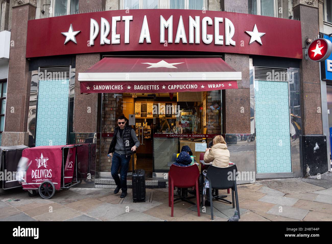 People seen in front of a Pret A Manger store on Leicester Square ...
