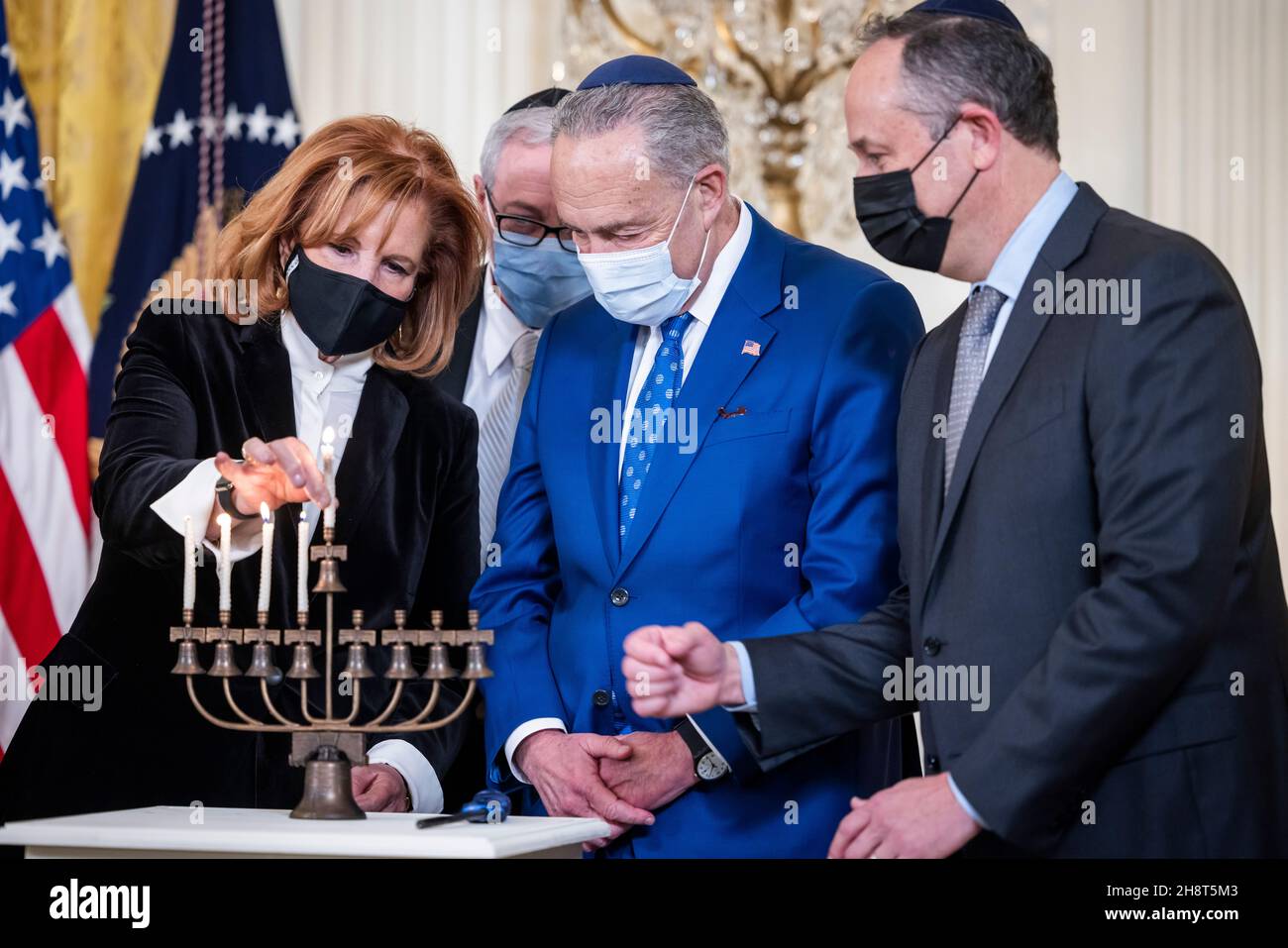 Jewish Community Leader Susan Stern (L), Dr. Rabbi Aaron Glatt (C-L ...