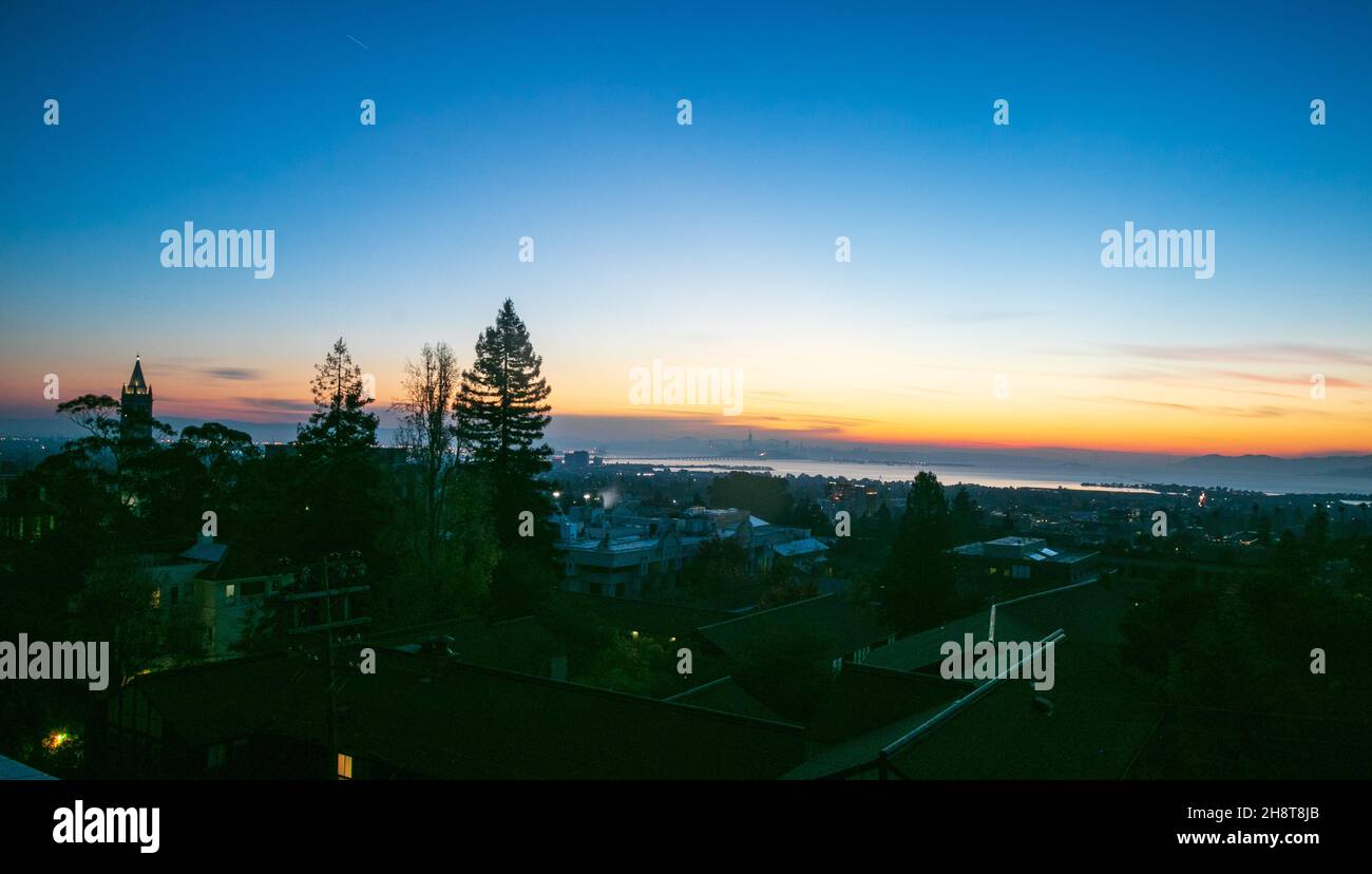 Berkeley view bay golden gate bridge hi-res stock photography and ...