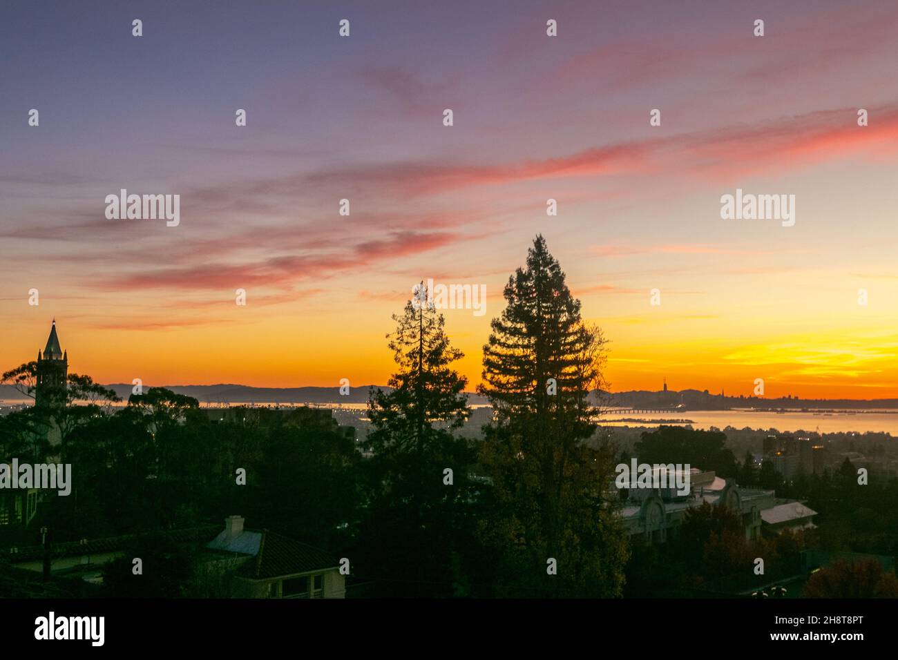 Uc berkeley gate hi-res stock photography and images - Alamy