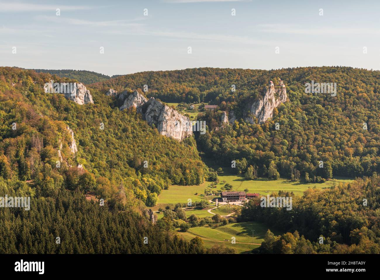 View from the Knopfmacherfelsen lookout to Bronnen Castle, Upper Danube ...
