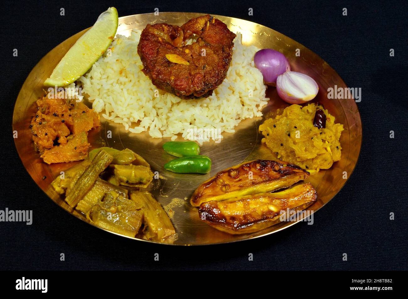 Bengali fish chingri hi-res stock photography and images - Alamy